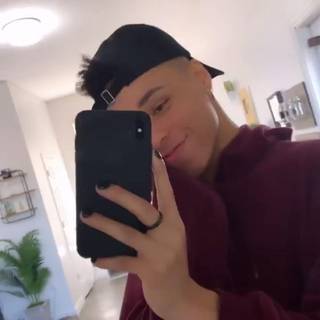 Larray Wallpapers - Wallpaper Cave