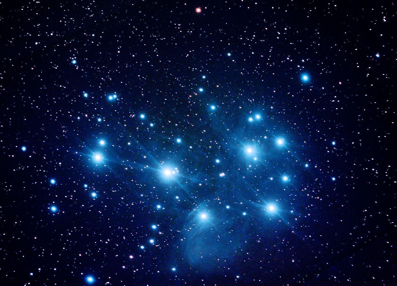 M45 Pleiadi Wallpaper