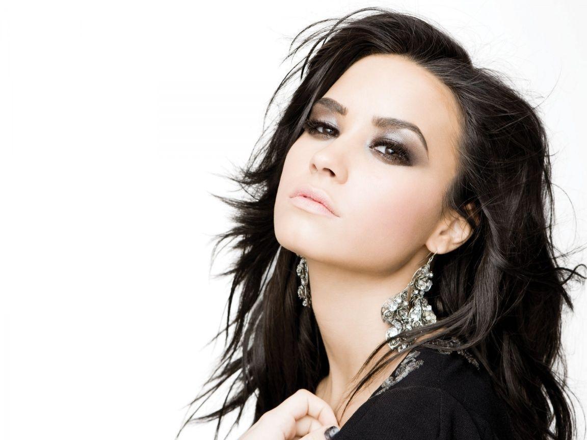 Demi Lovato Backgrounds - Wallpaper Cave