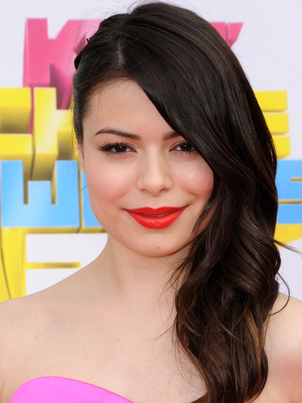 Miranda Cosgrove Wallpapers - Wallpaper Cave
