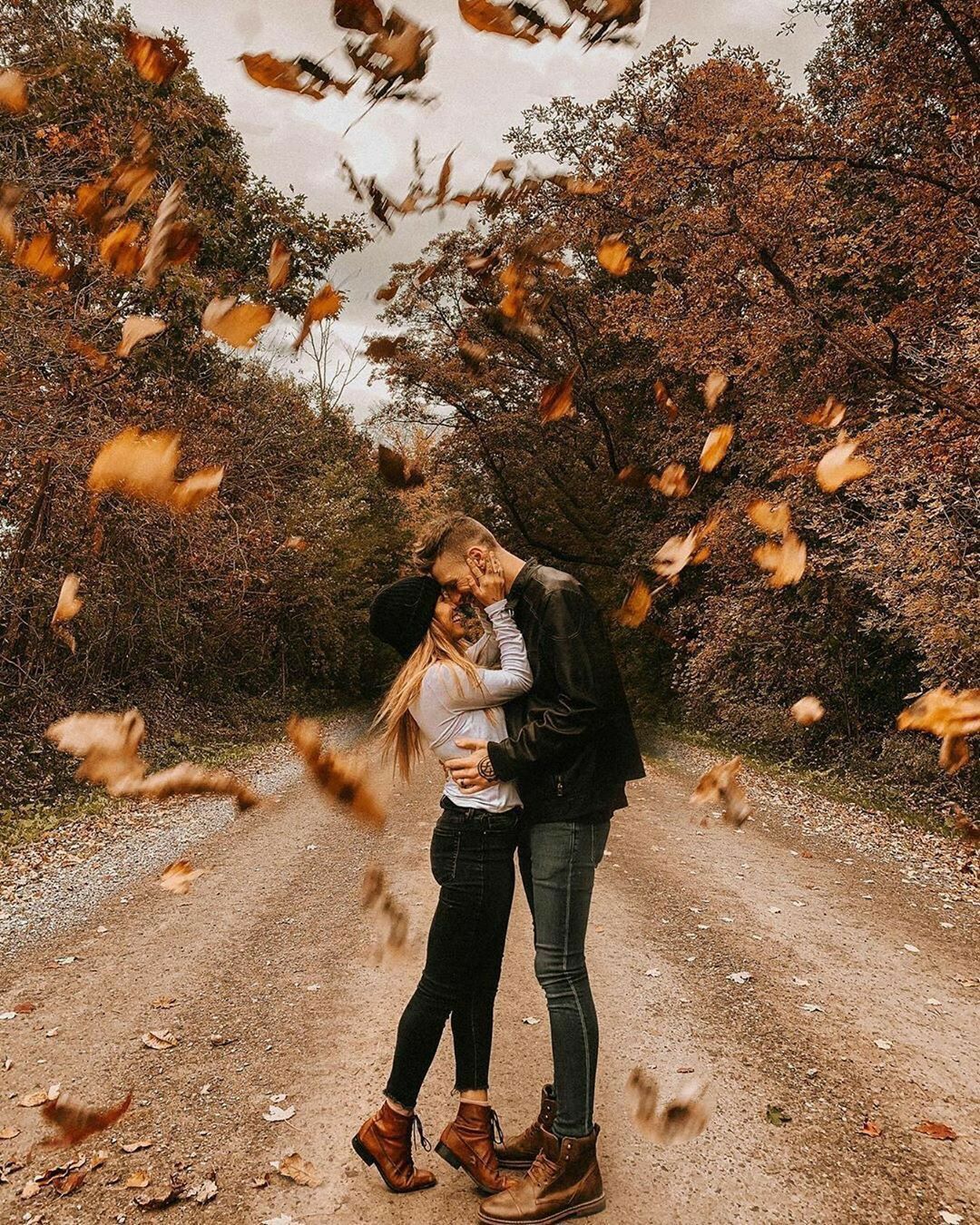 Boyfriend And Girlfriend Falling In Love Wallpapers - Wallpaper Cave