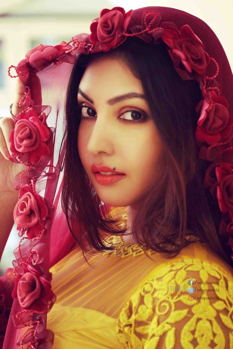 Komal Jha Wallpapers - Wallpaper Cave