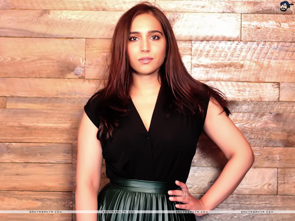 Zoya Hussain Wallpapers - Wallpaper Cave