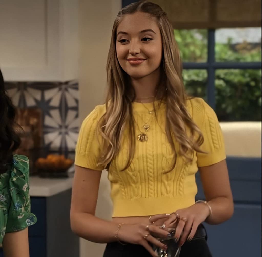 Bella Podaras Wallpapers - Wallpaper Cave