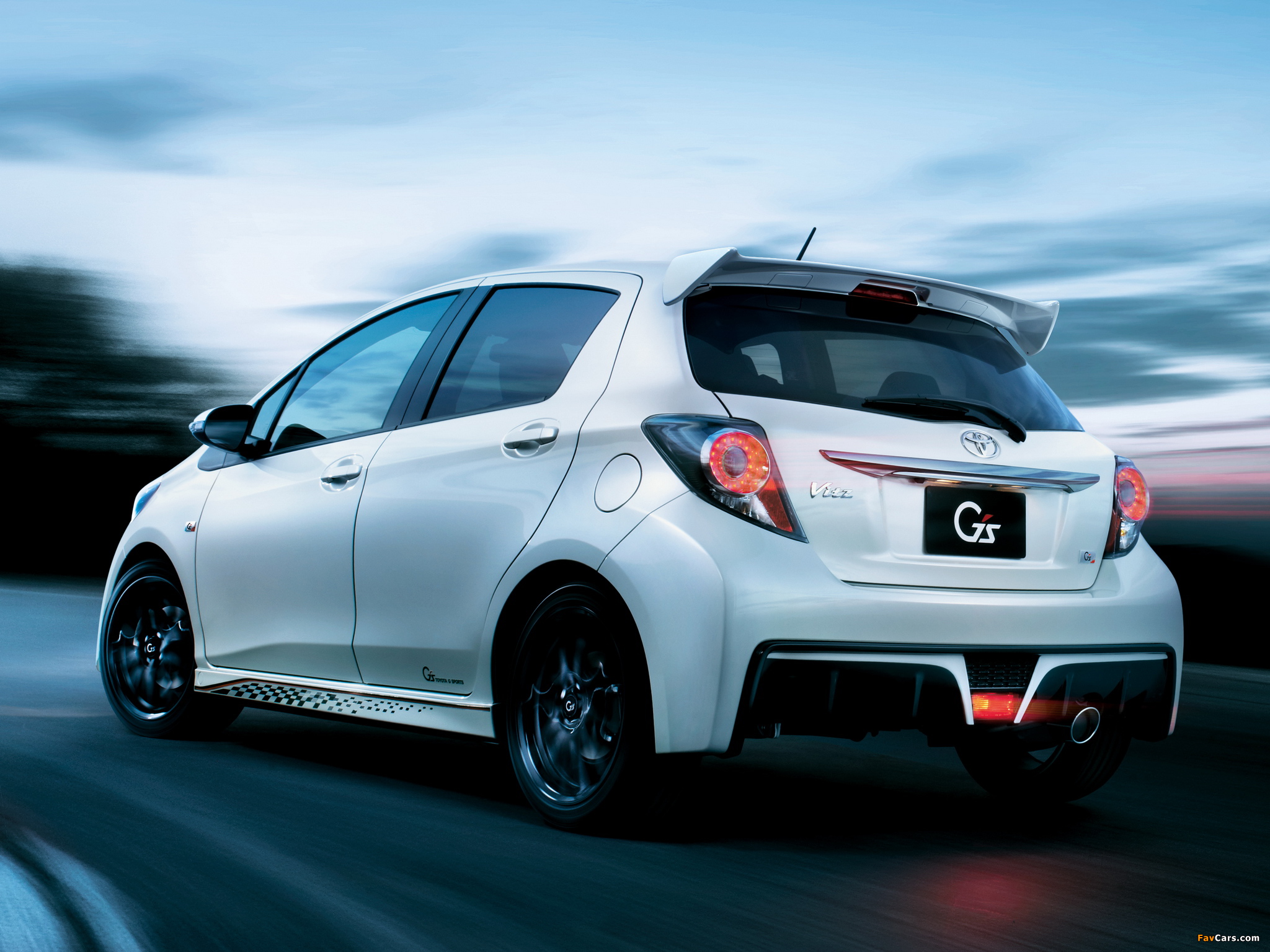 Toyota Vitz Wallpapers - Wallpaper Cave