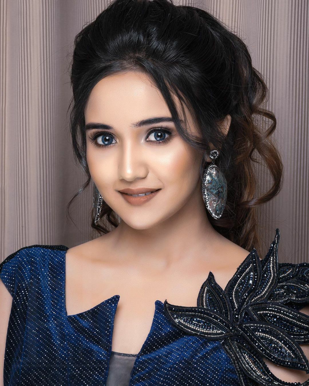 Ashi Singh Phone Wallpapers - Wallpaper Cave