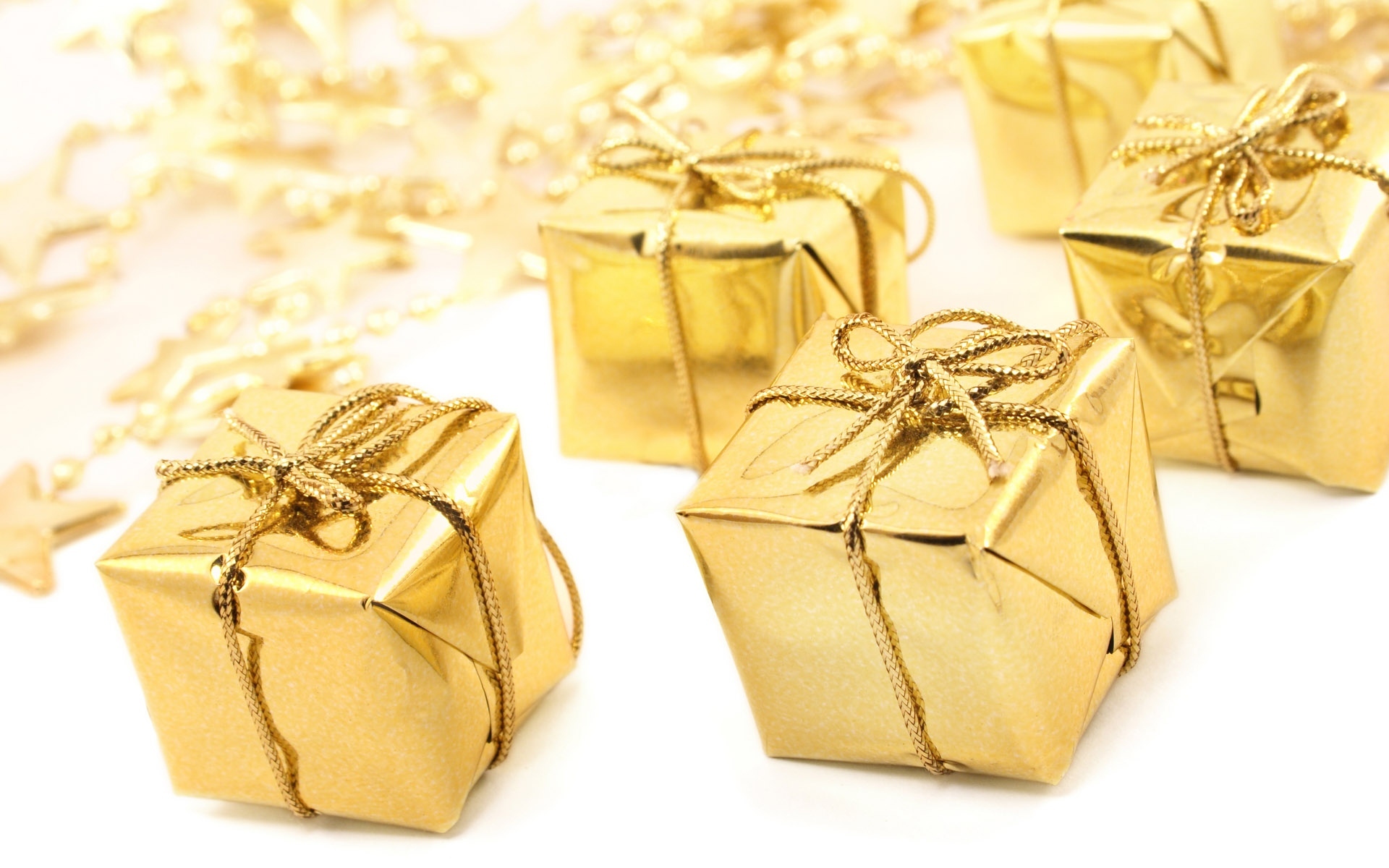 Gold Christmas Gift Wallpapers - Wallpaper Cave