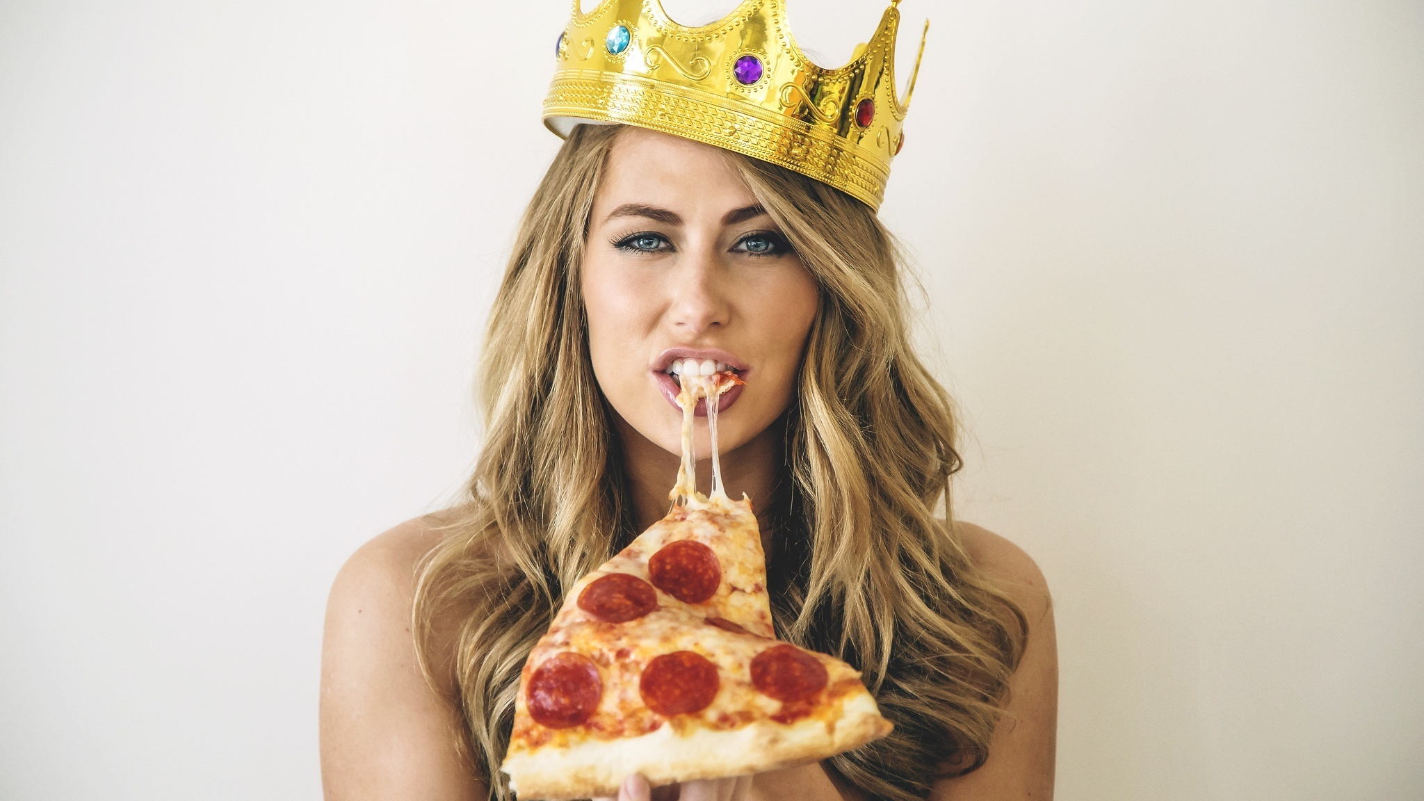 Pizza Girl Wallpapers - Wallpaper Cave