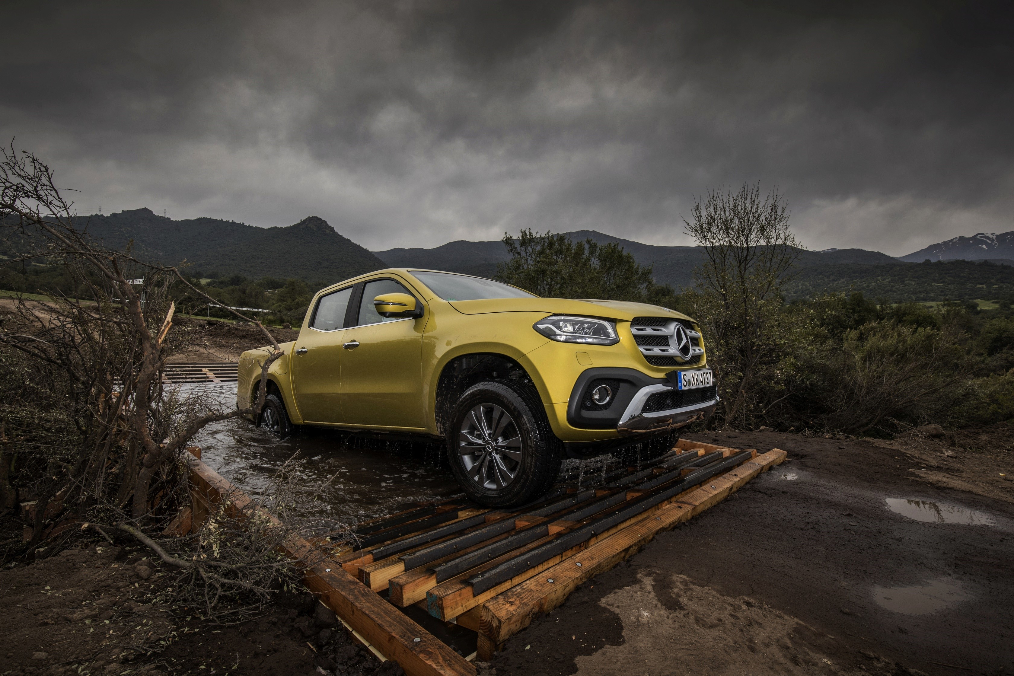 Mercedes Benz Pick-ups Wallpapers - Wallpaper Cave