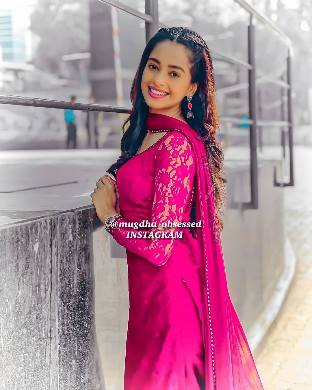 Mugdha Chaphekar Phone Wallpapers - Wallpaper Cave