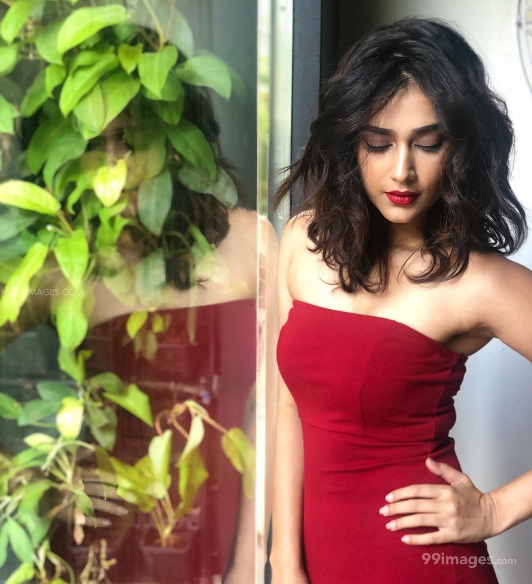 Akanksha Singh Phone Wallpapers - Wallpaper Cave