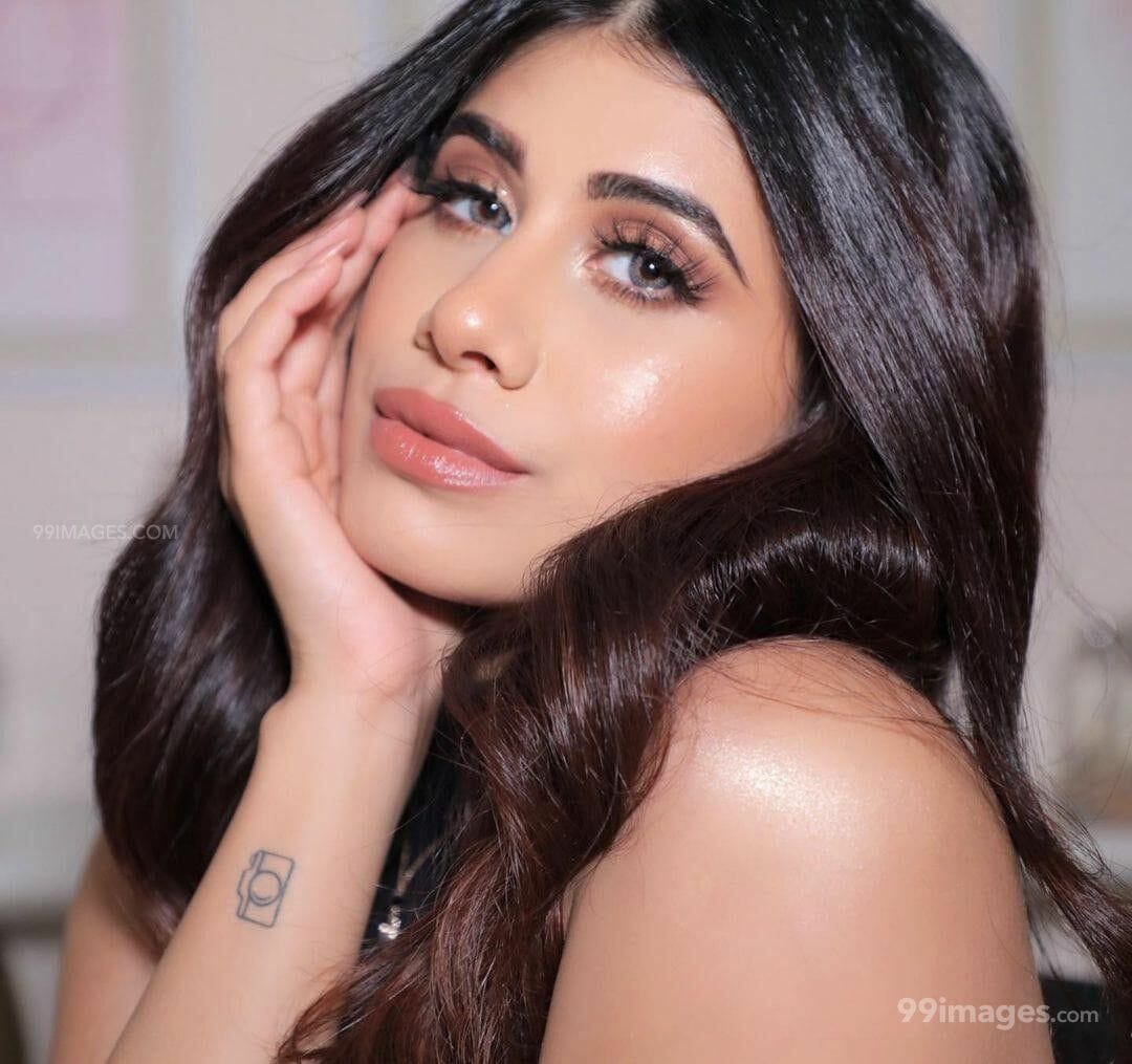 Malvika Sitlani Wallpapers - Wallpaper Cave