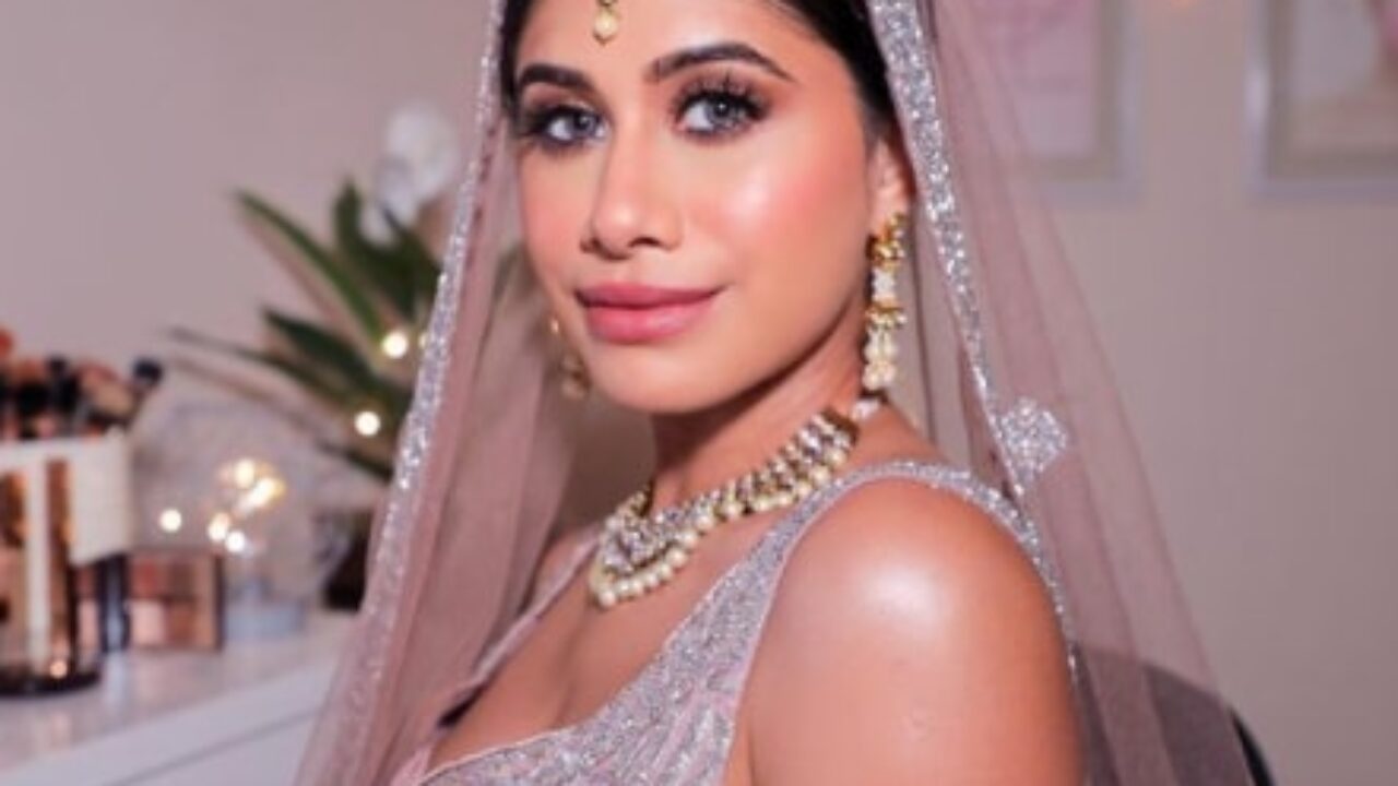 Malvika Sitlani Wallpapers - Wallpaper Cave