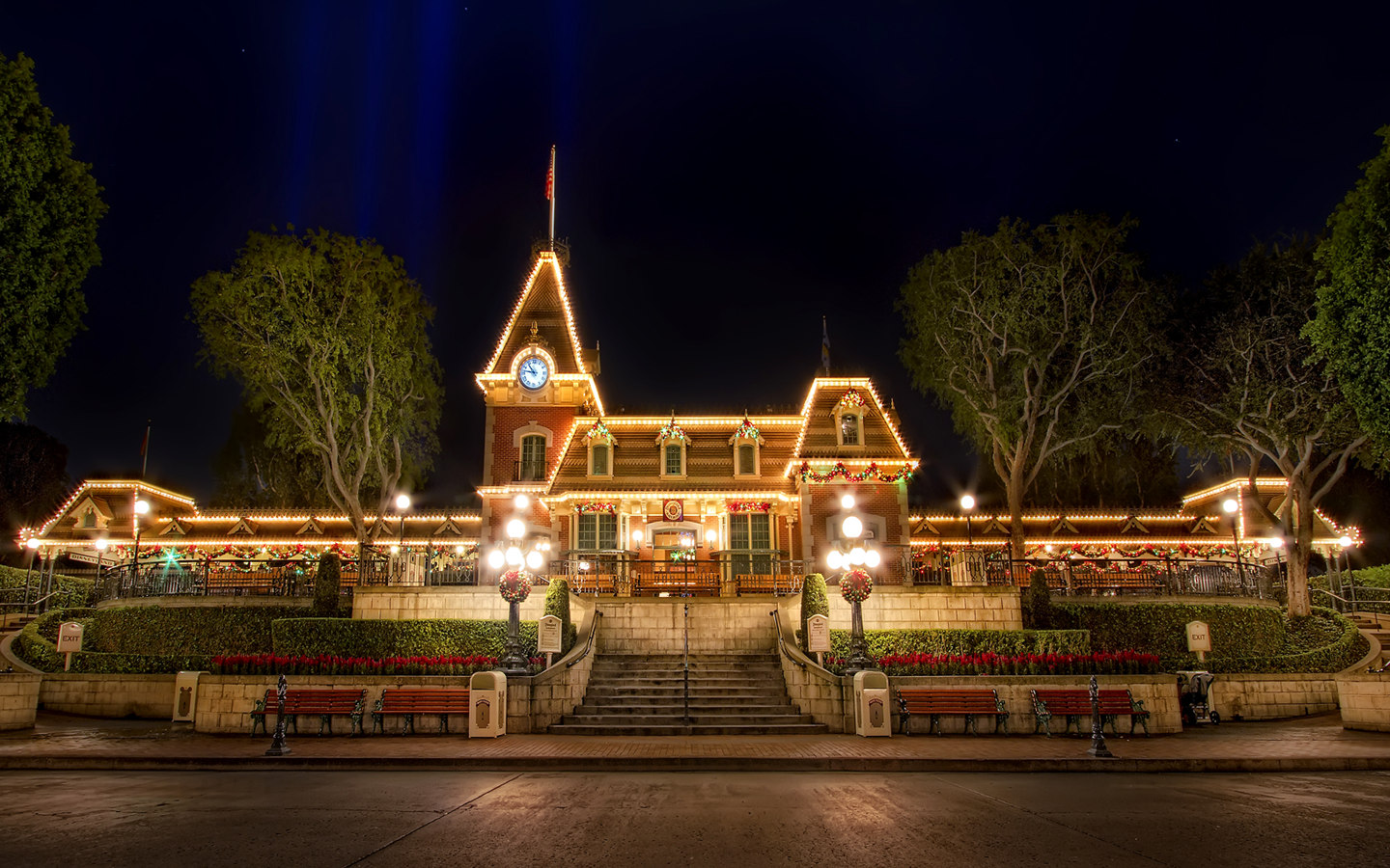 Christmas Train Station Wallpapers - Wallpaper Cave