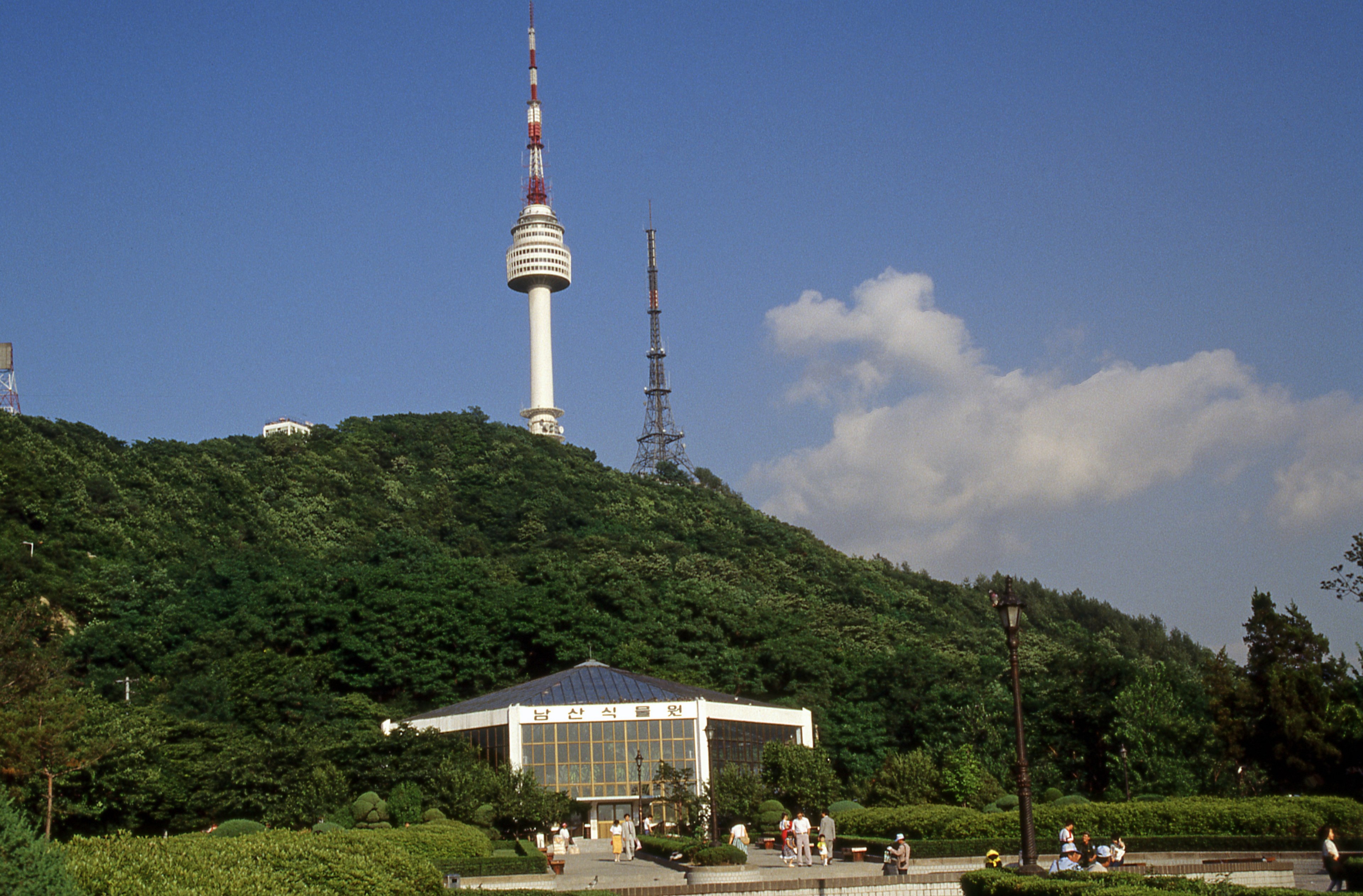 Seoul Tower Wallpapers - Wallpaper Cave