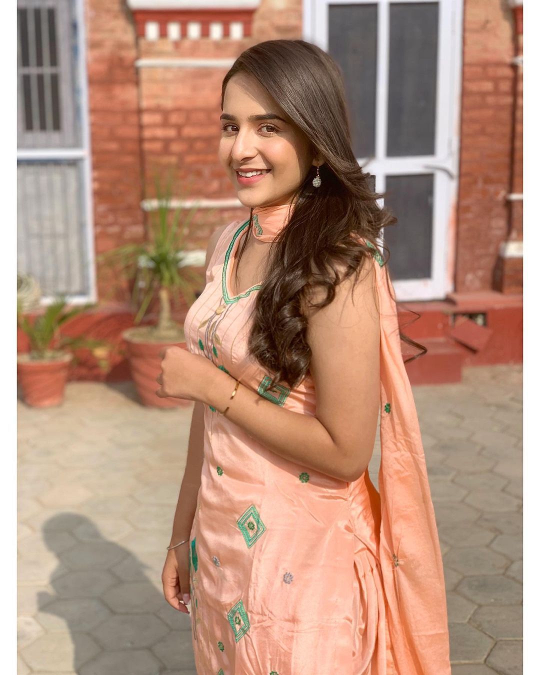 Sruishty Maan Wallpapers - Wallpaper Cave