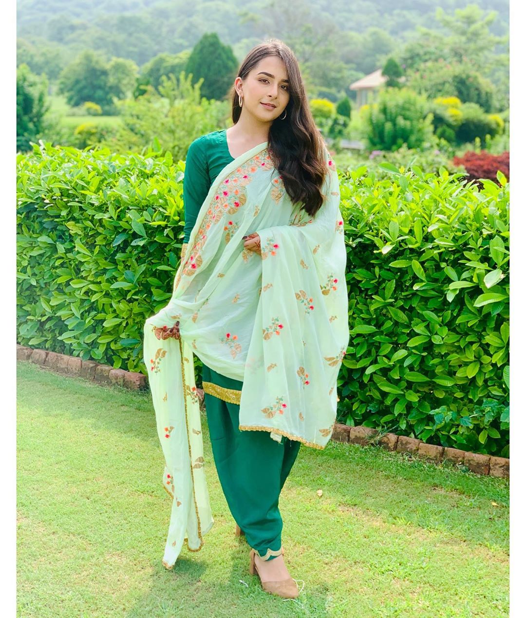 Sruishty Maan Wallpapers - Wallpaper Cave