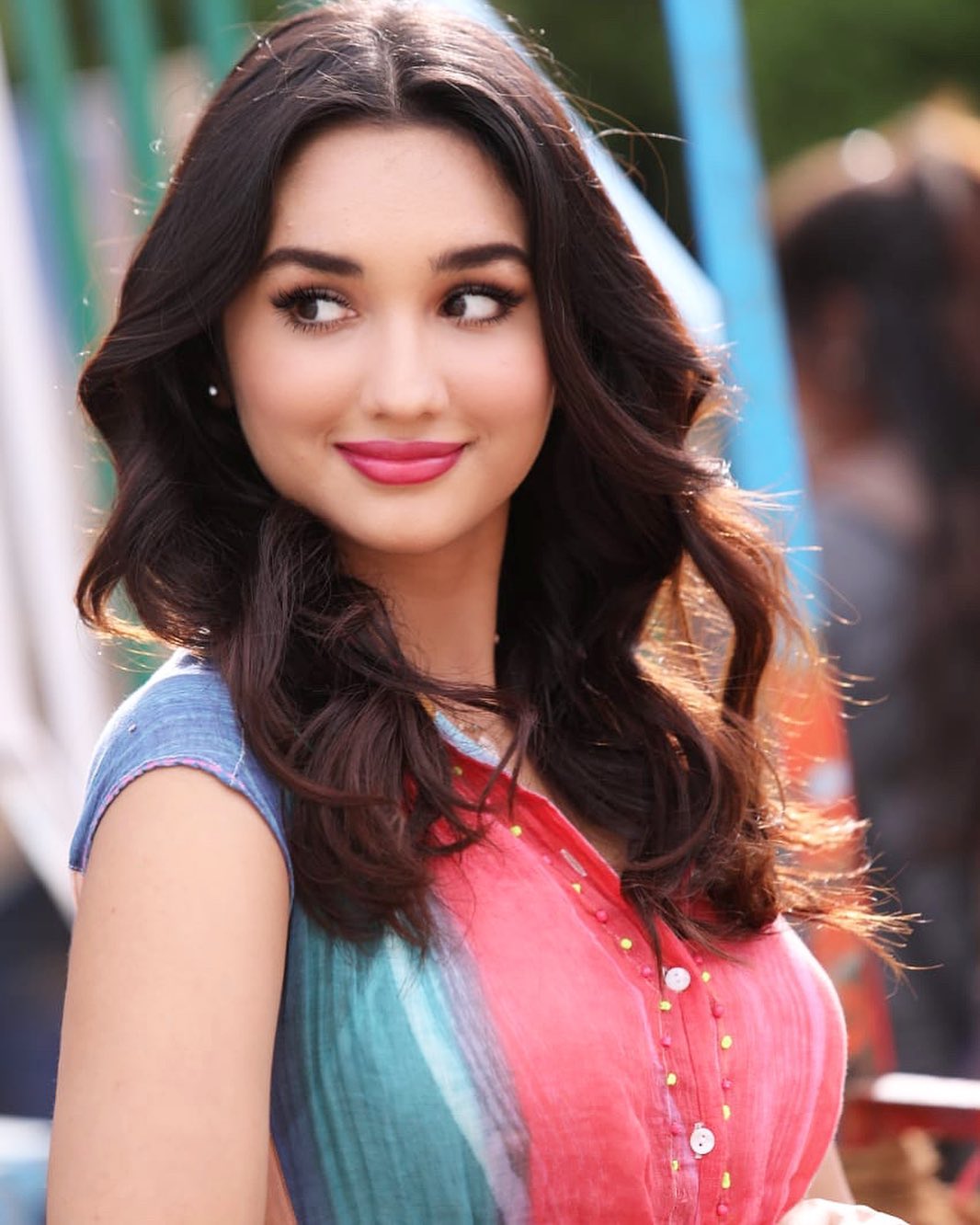 Akanksha Sharma Singer Wallpapers - Wallpaper Cave