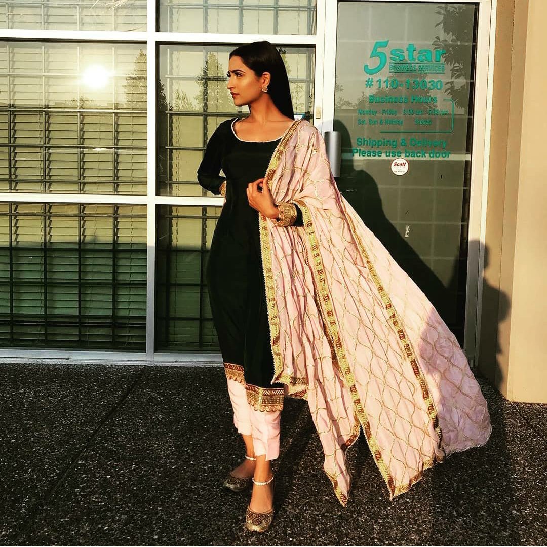 Tanu Grewal Wallpapers - Wallpaper Cave