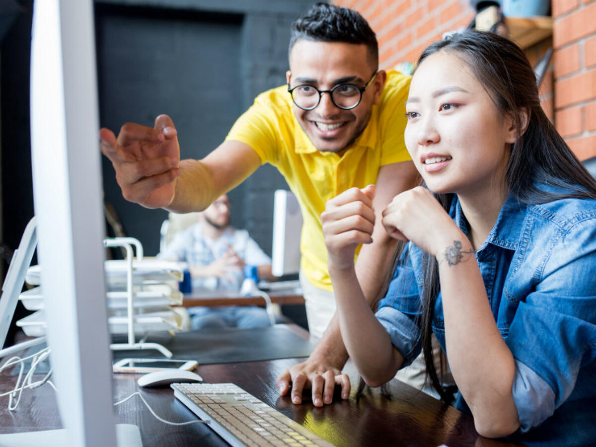 Software Engineer Women Wallpapers - Wallpaper Cave