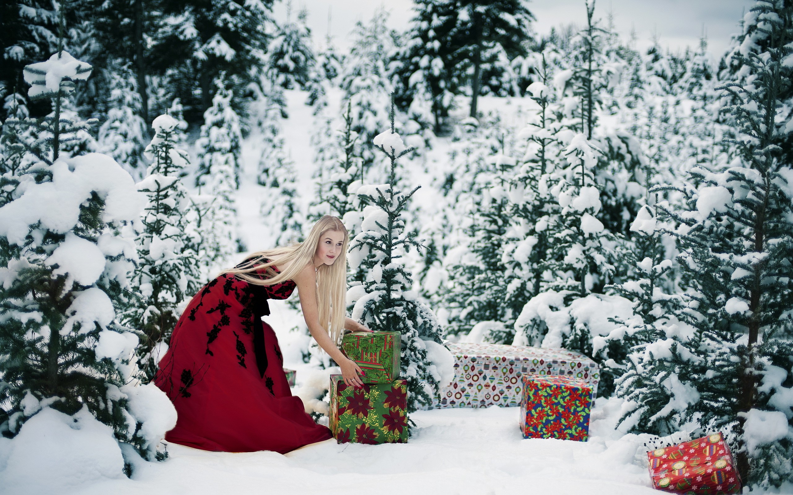 Women Christmas Wallpapers - Wallpaper Cave