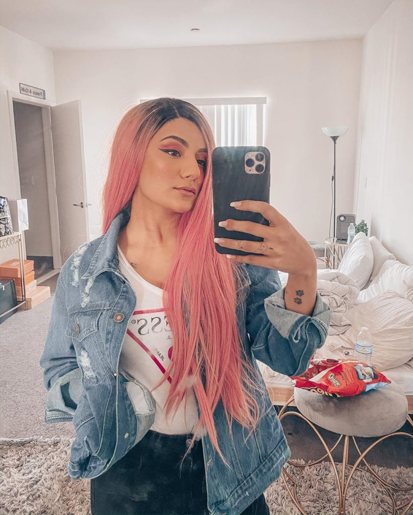 Mrunal Panchal Phone Wallpapers - Wallpaper Cave