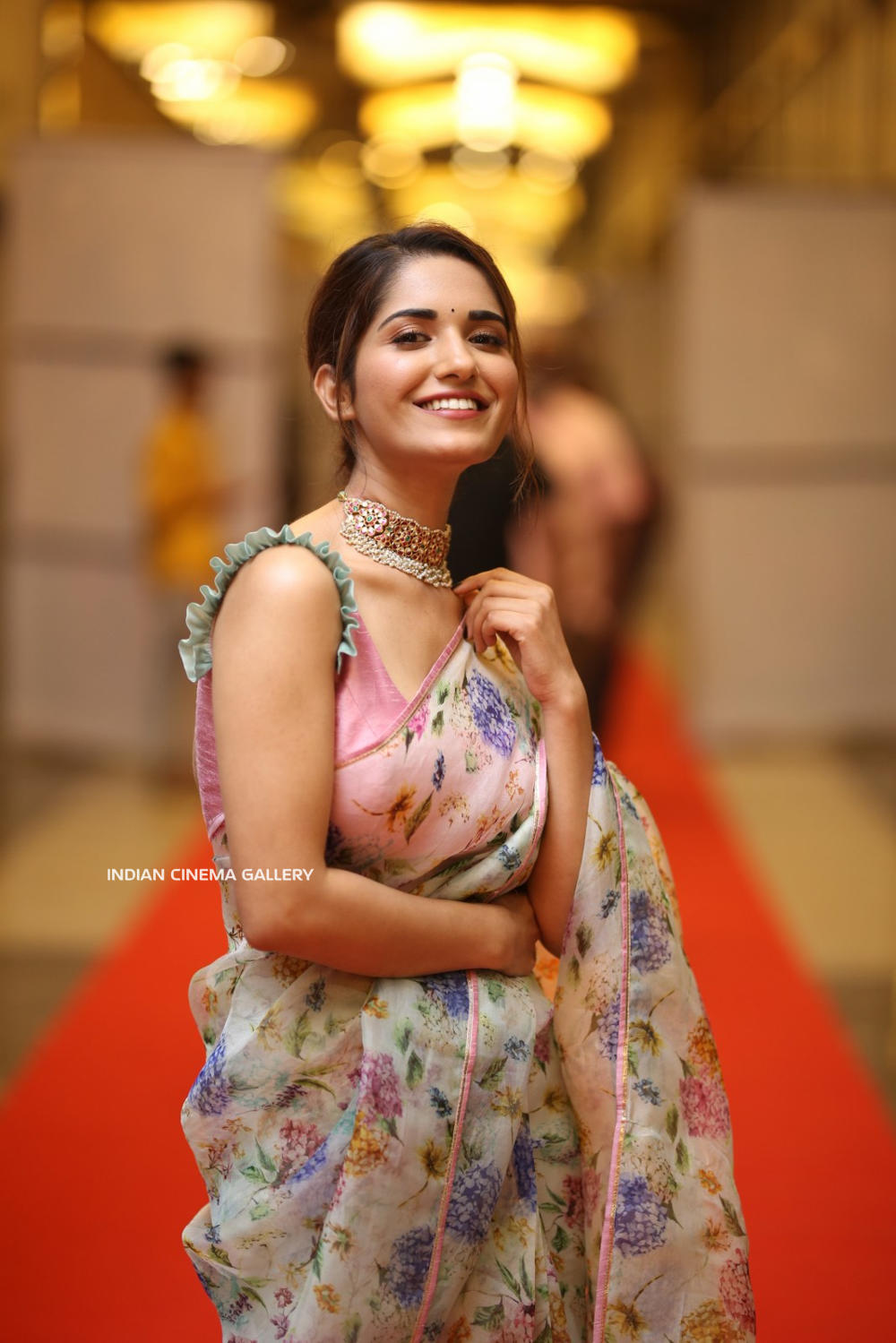 Ruhani Sharma Phone Wallpapers - Wallpaper Cave