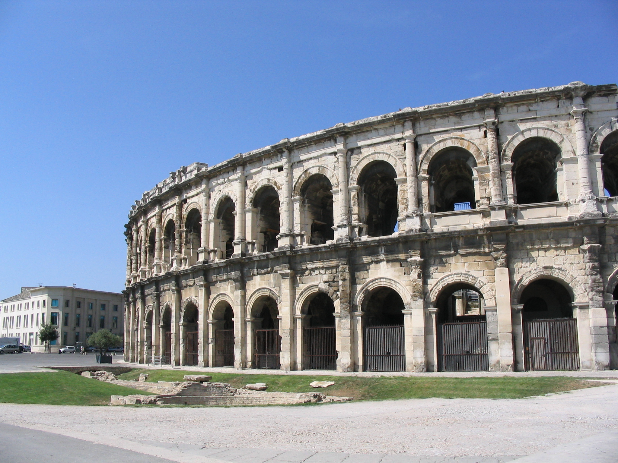 Nimes Wallpapers - Wallpaper Cave