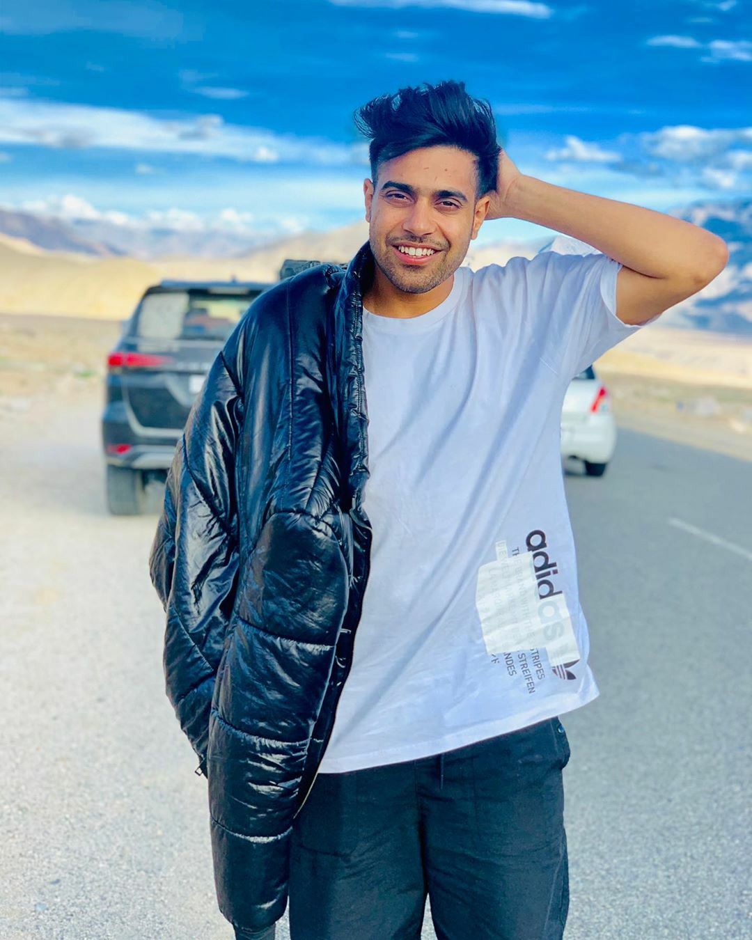 Guri Singer Wallpapers - Wallpaper Cave