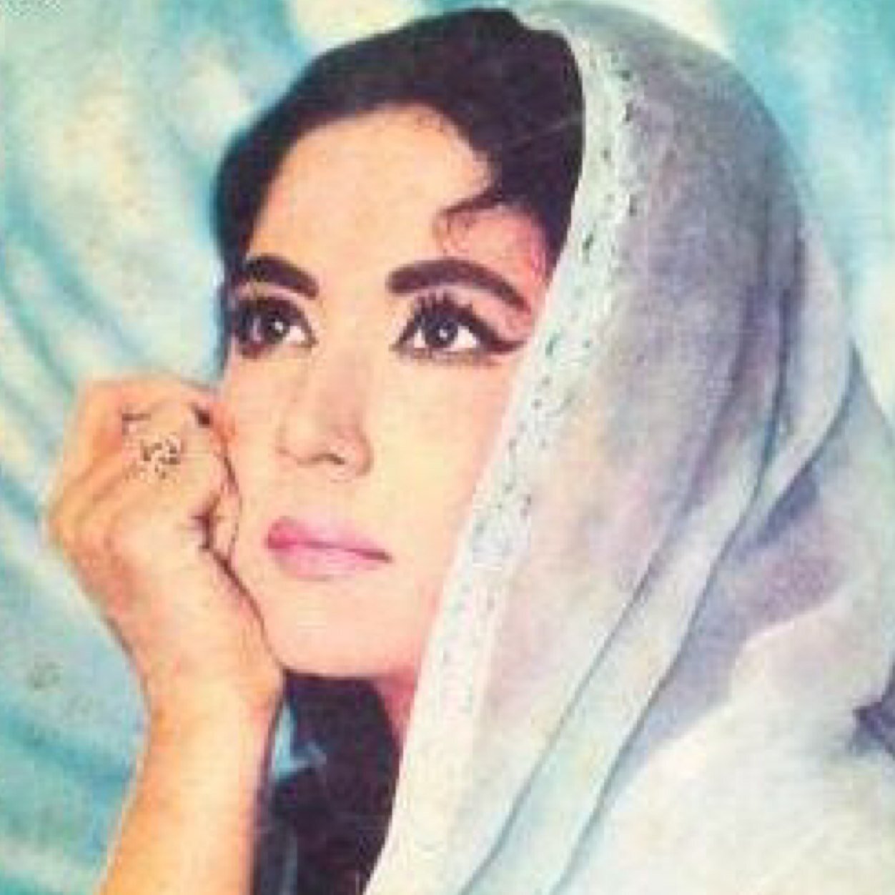 Meena Kumari Wallpapers - Wallpaper Cave