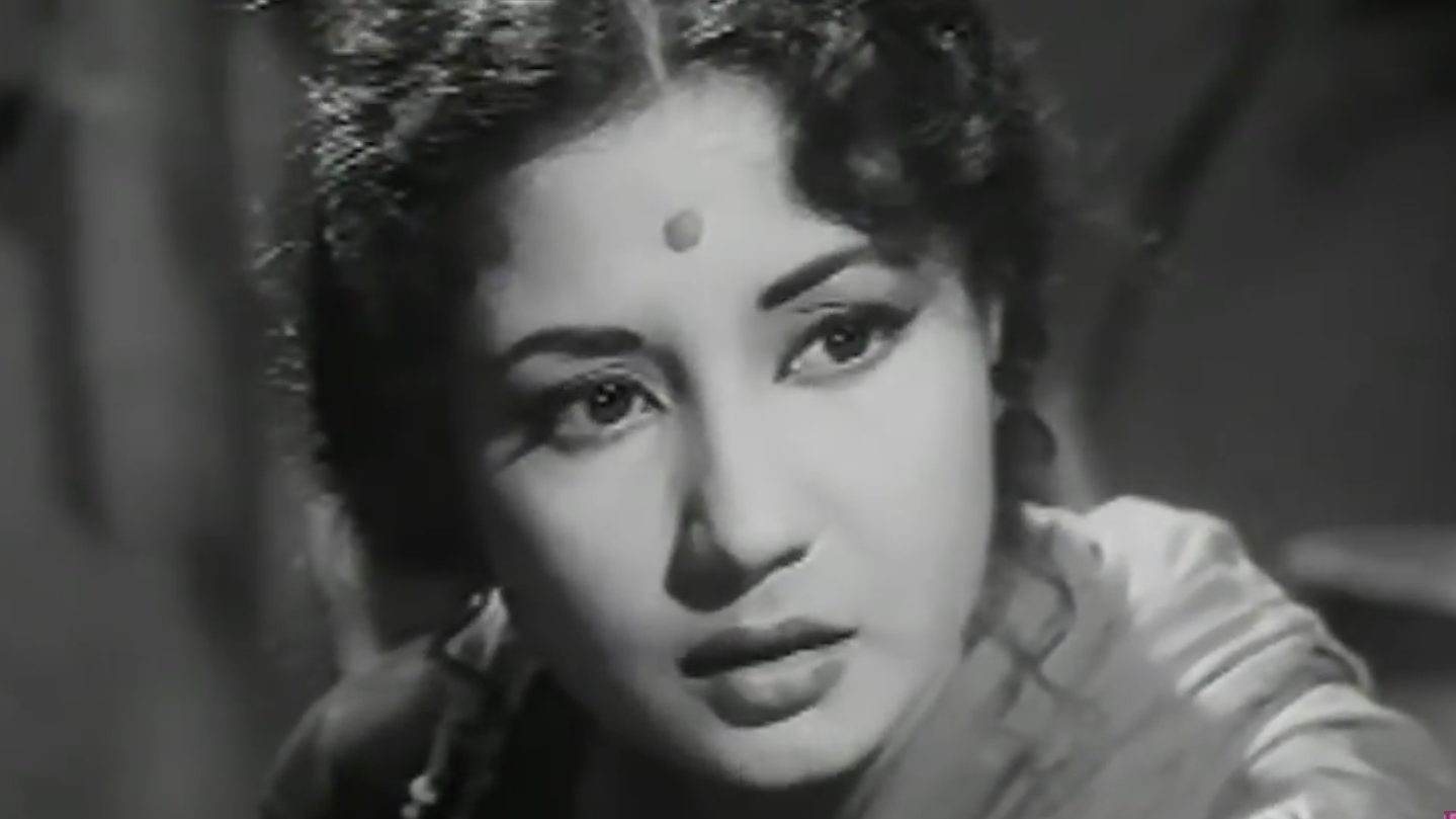 Meena Kumari Wallpapers - Wallpaper Cave