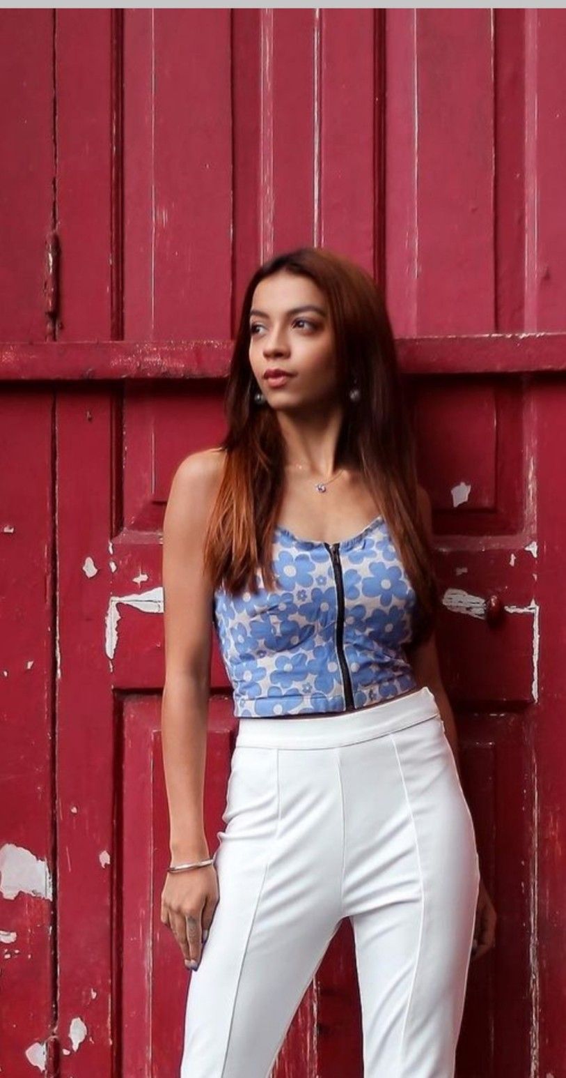 Simran Bhudhrup Phone Wallpapers - Wallpaper Cave