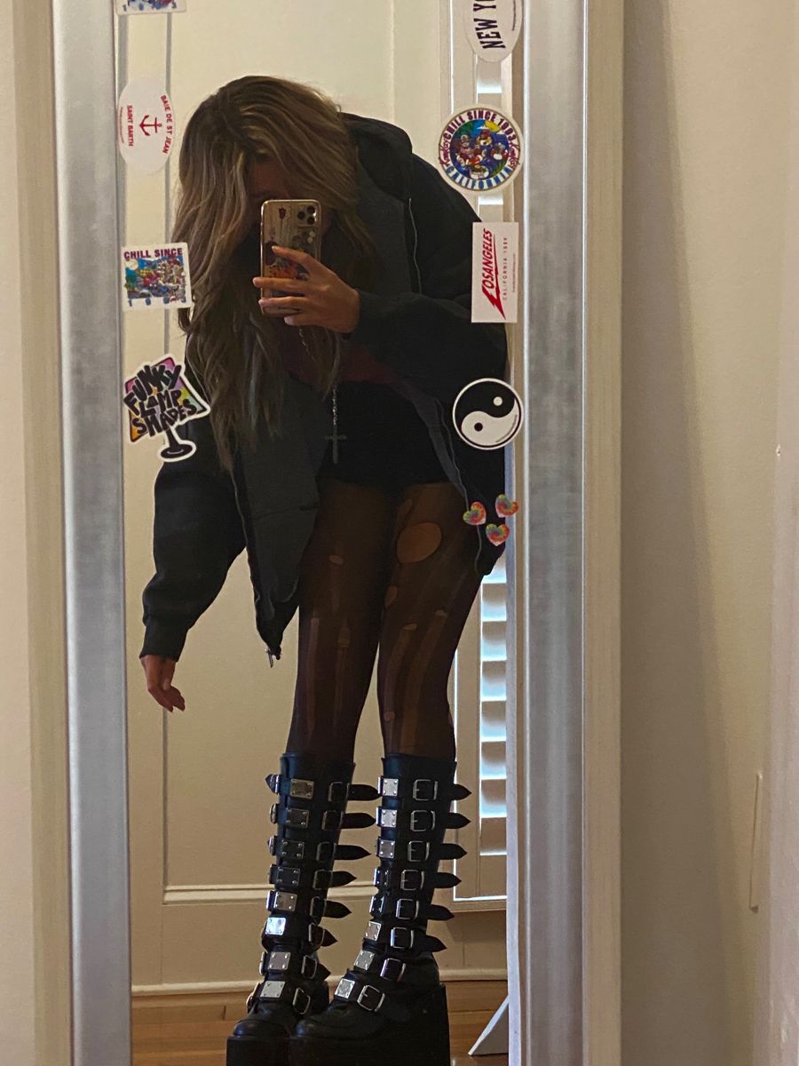 Aesthetic Emo Outfits Wallpapers - Wallpaper Cave