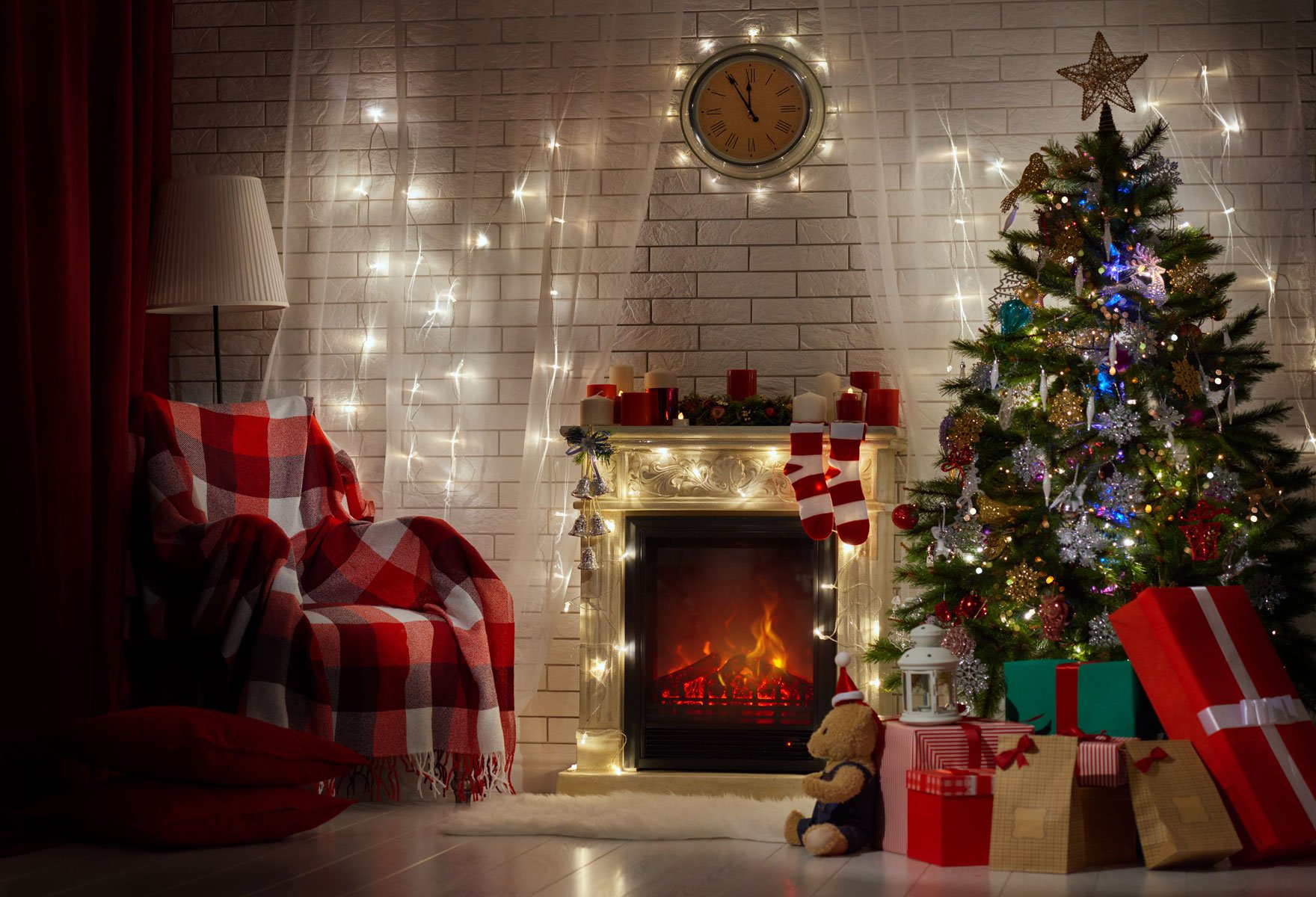 Christmas Tree Fire Place Wallpapers - Wallpaper Cave