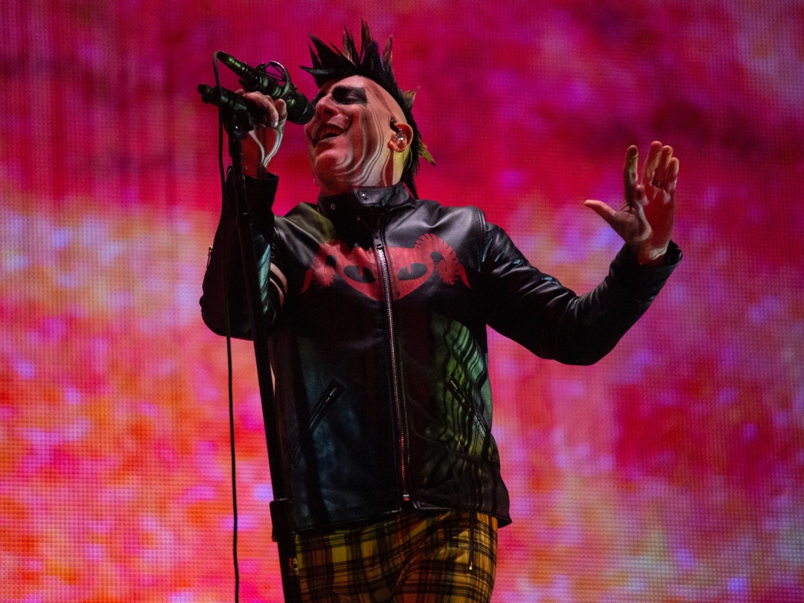 Maynard James Keenan Wallpapers - Wallpaper Cave