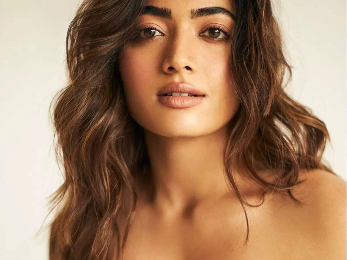 Rashmika Pushpa Wallpapers - Wallpaper Cave