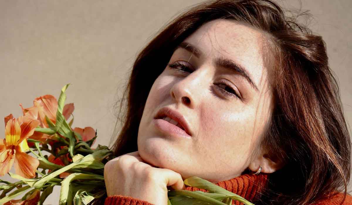 Danielle Galligan Wallpapers - Wallpaper Cave