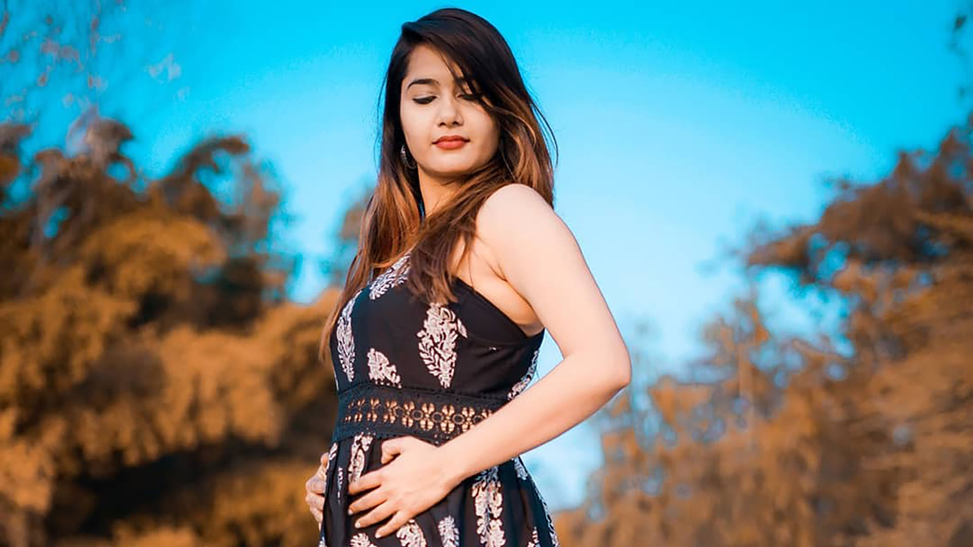 Divya Upadhyay Wallpapers - Wallpaper Cave