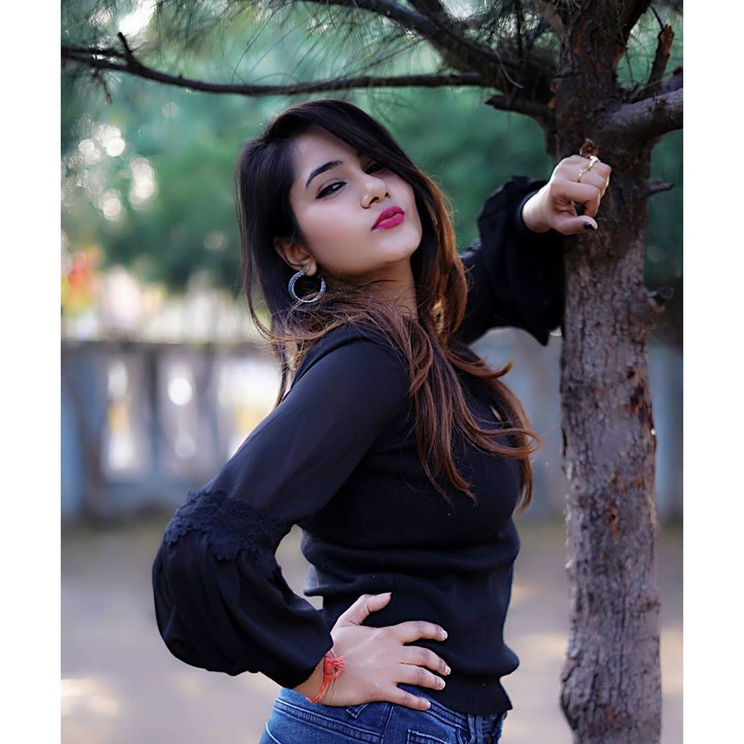 Divya Upadhyay Wallpapers - Wallpaper Cave