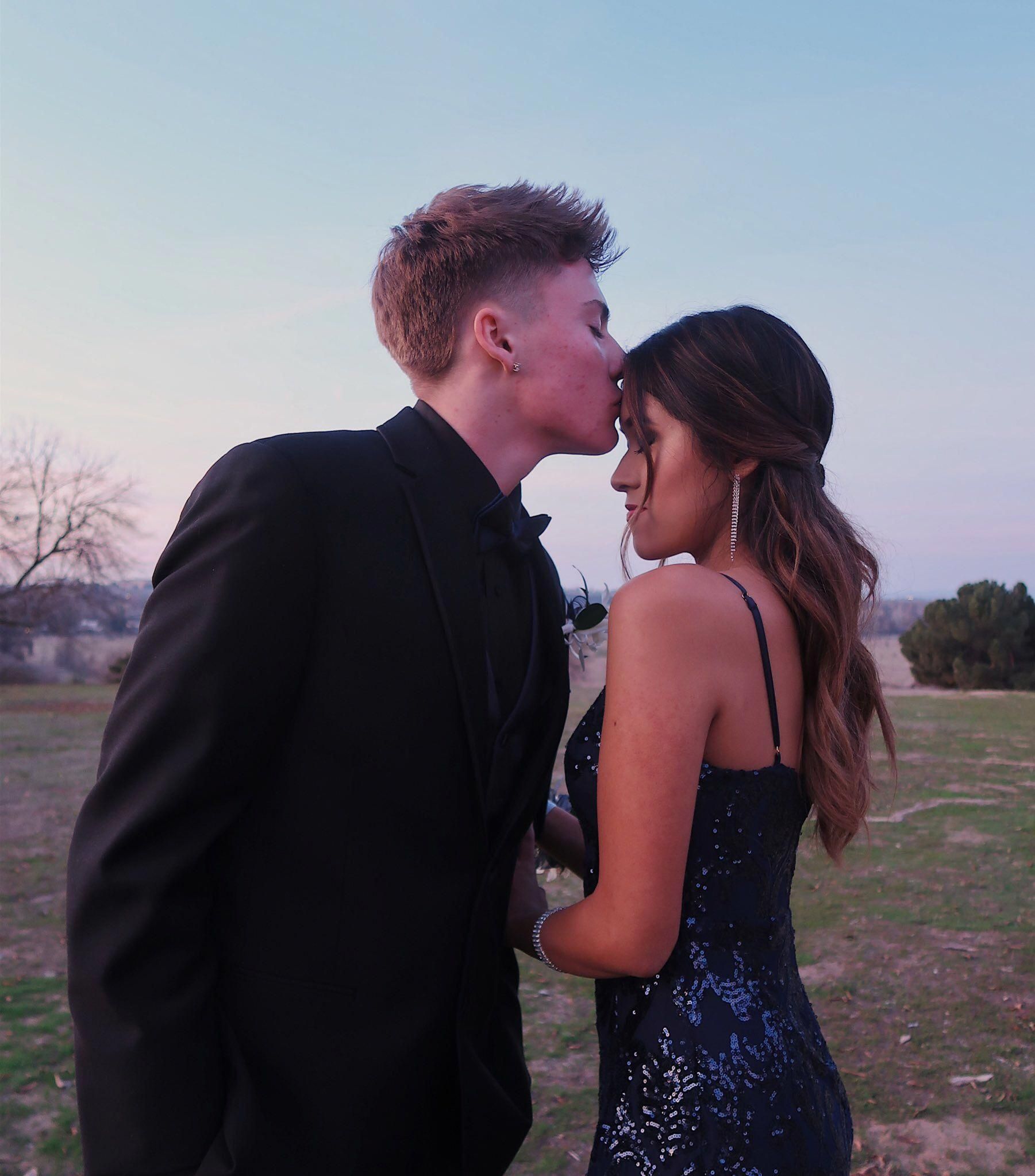 Prom Couple Wallpapers - Wallpaper Cave