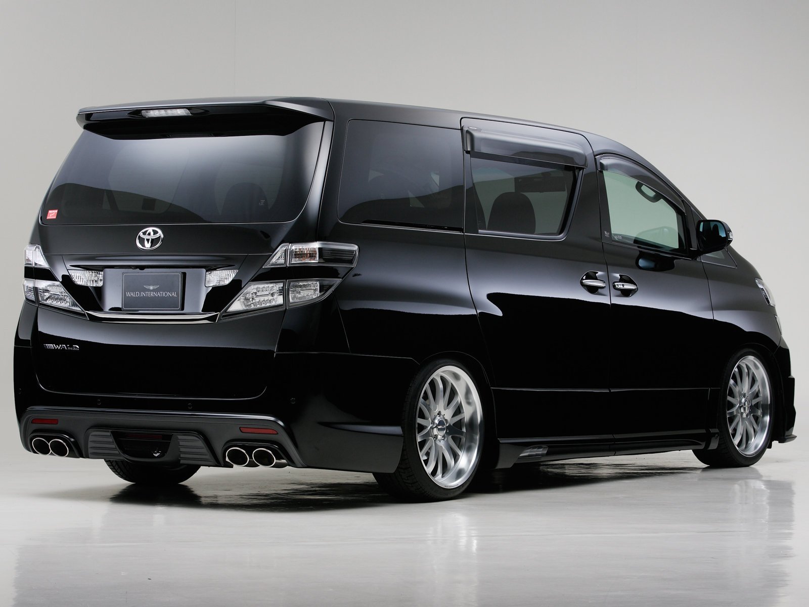 Toyota Vellfire Wallpapers - Wallpaper Cave