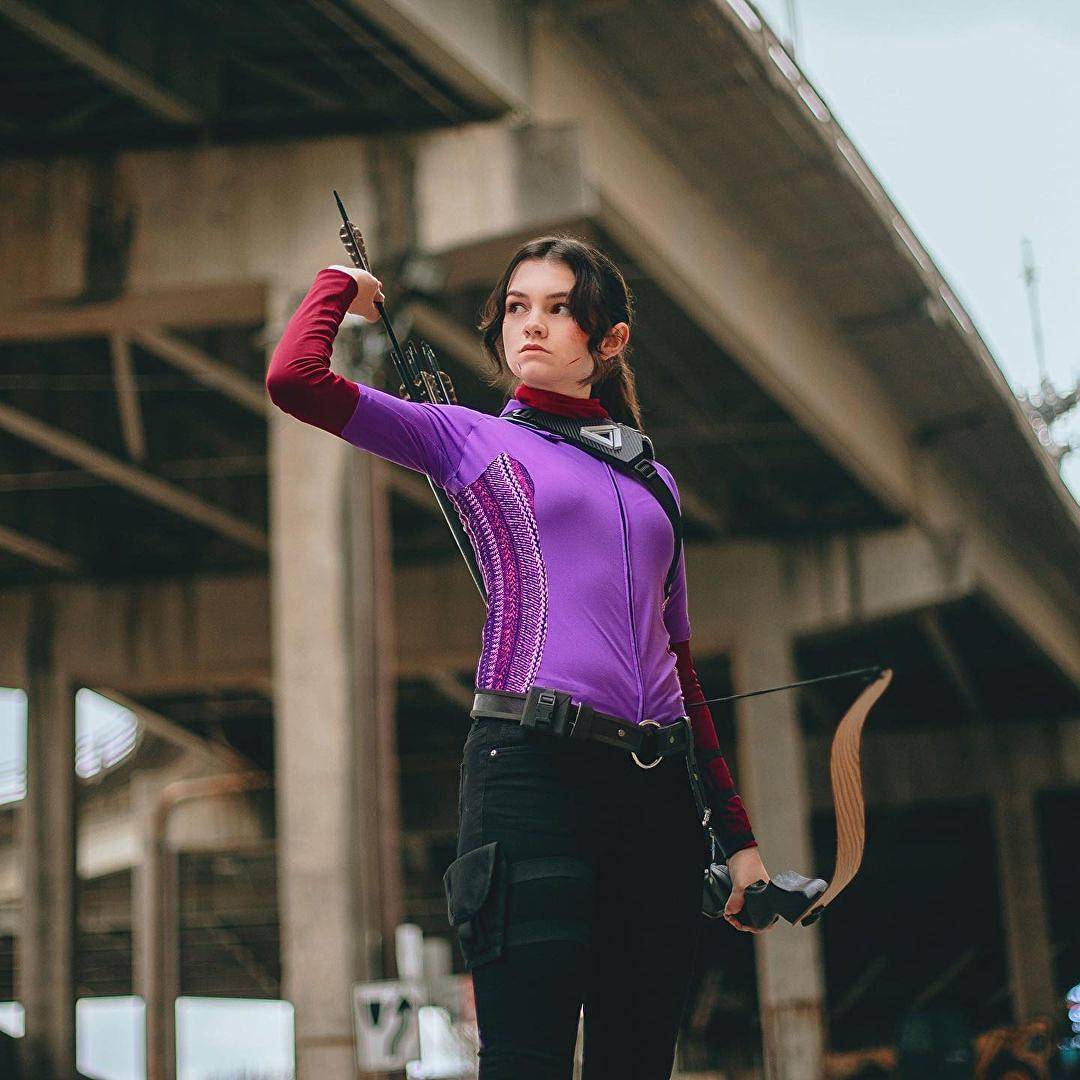 Kate Bishop Bow And Arrow Wallpapers - Wallpaper Cave