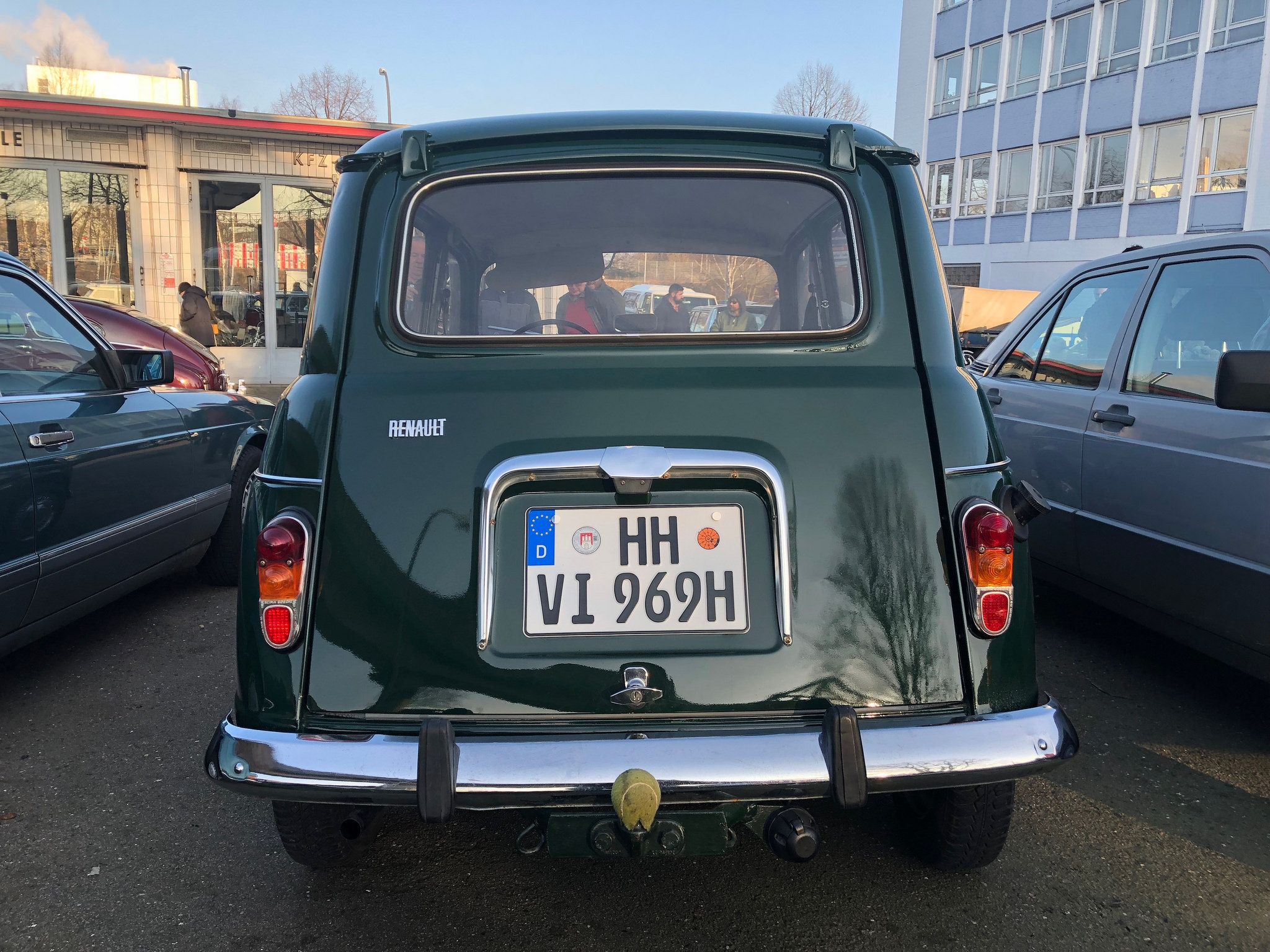 Renault R4 Wallpapers - Wallpaper Cave