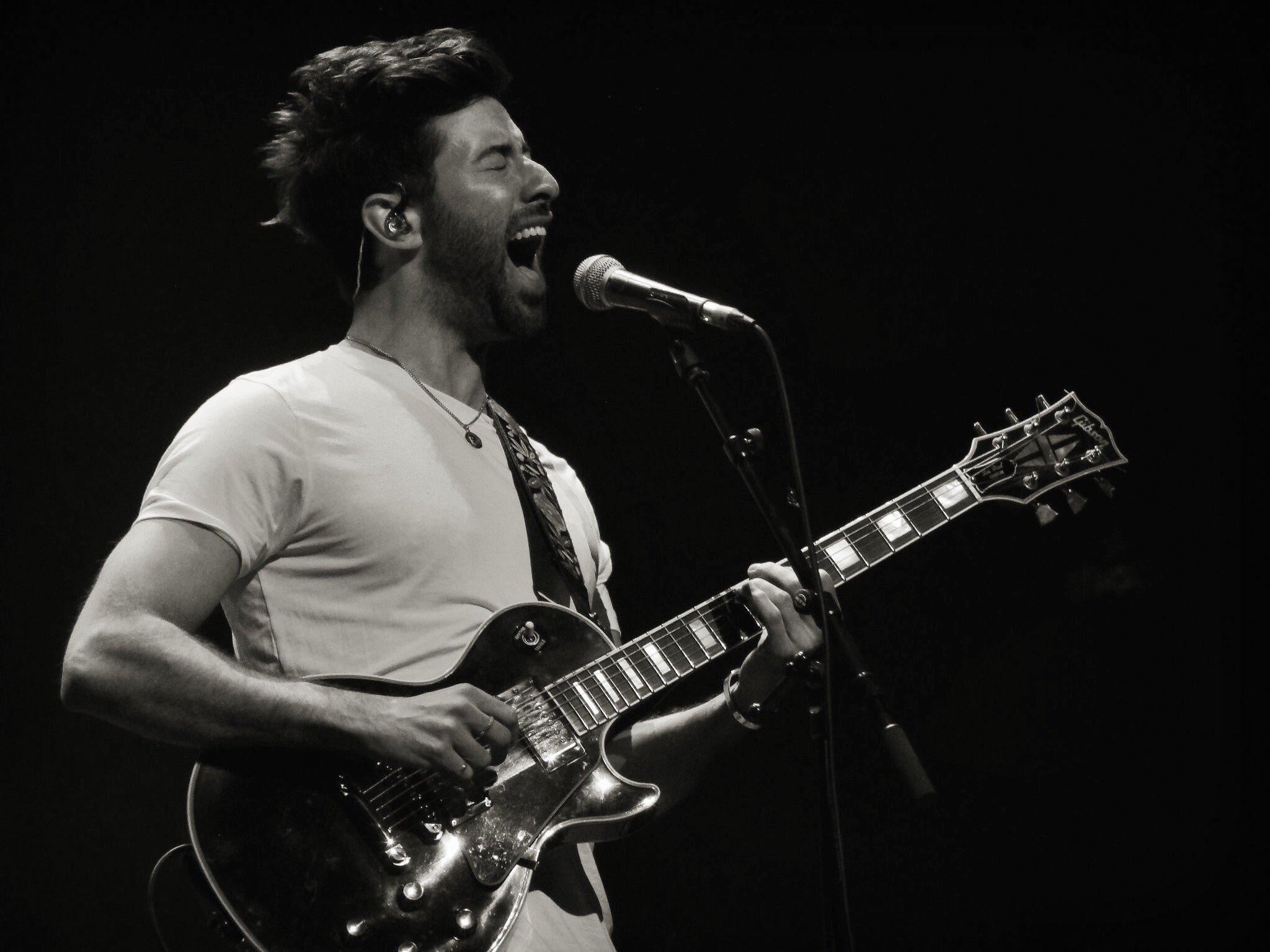 Bruno Major Wallpapers - Wallpaper Cave