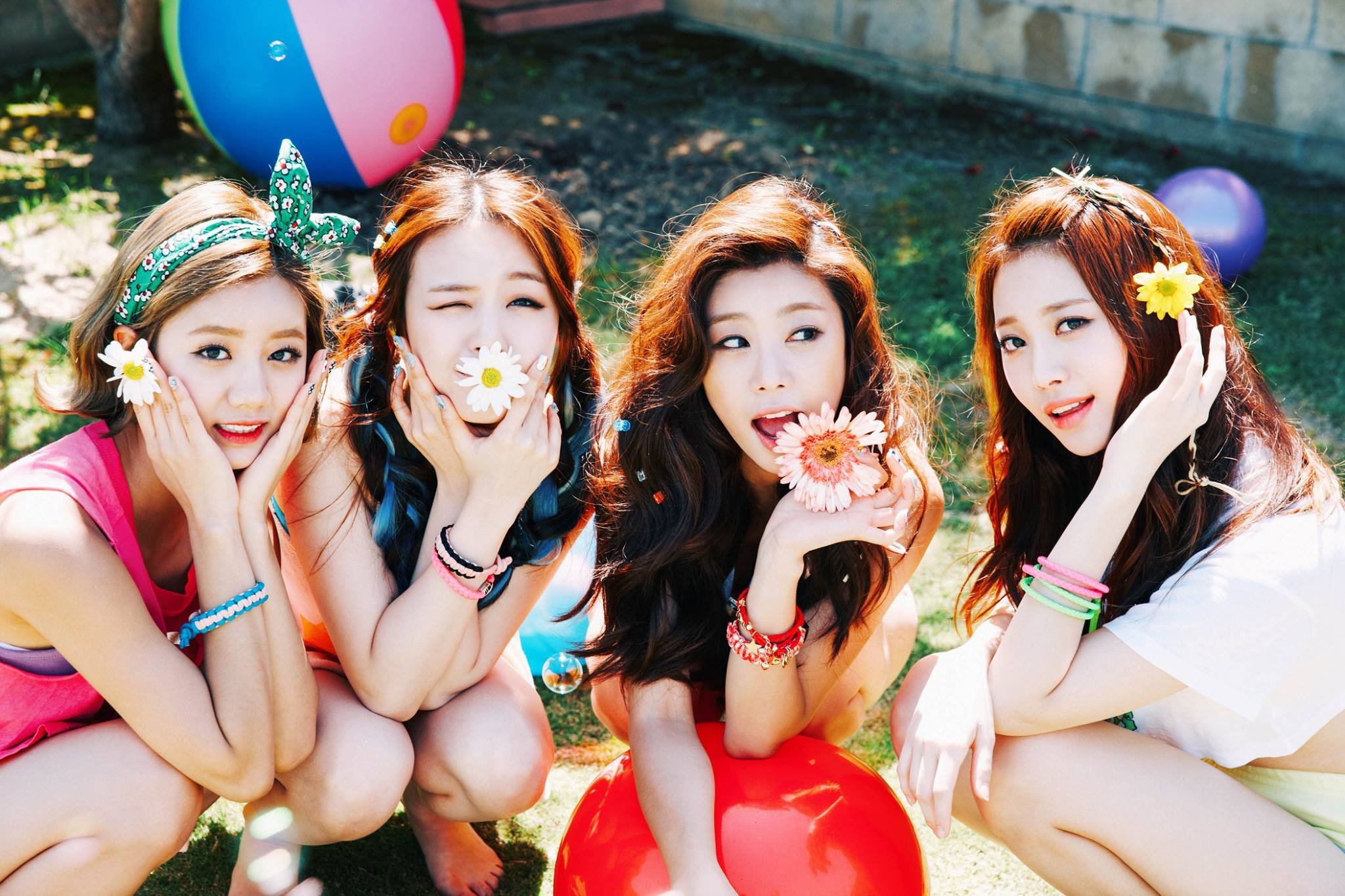 Something Girl's Day Wallpapers - Wallpaper Cave