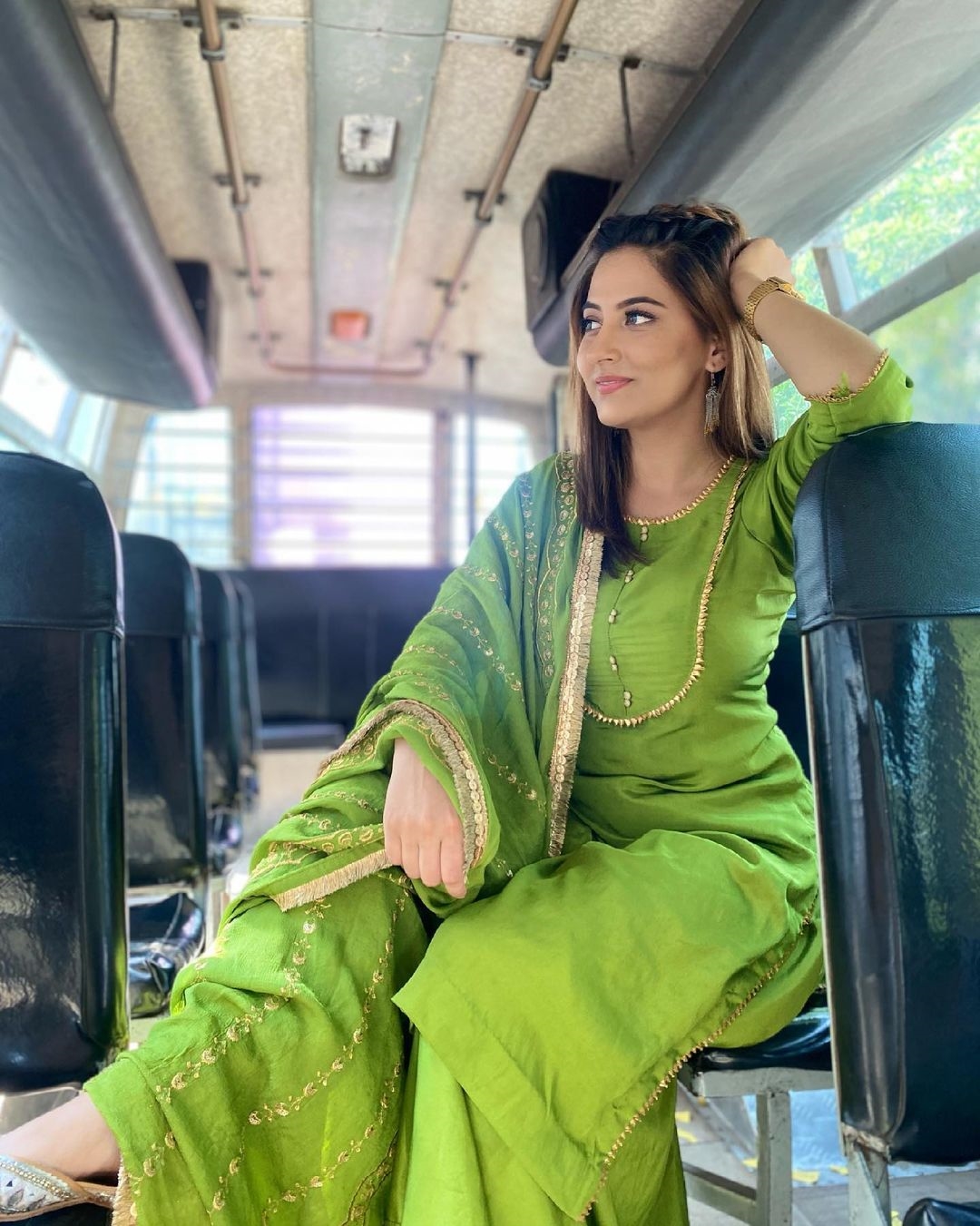 Upma Sharma Phone Wallpapers - Wallpaper Cave