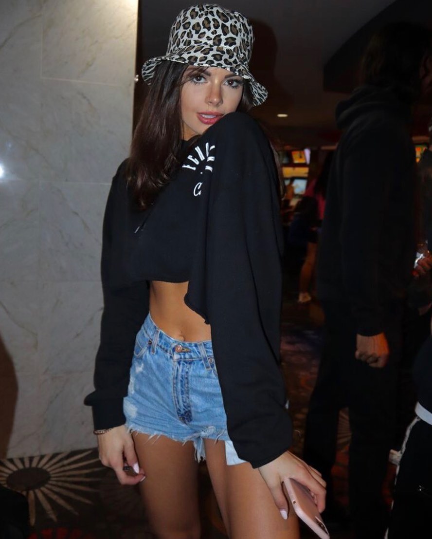 Katie Bell Wallpapers - Wallpaper Cave