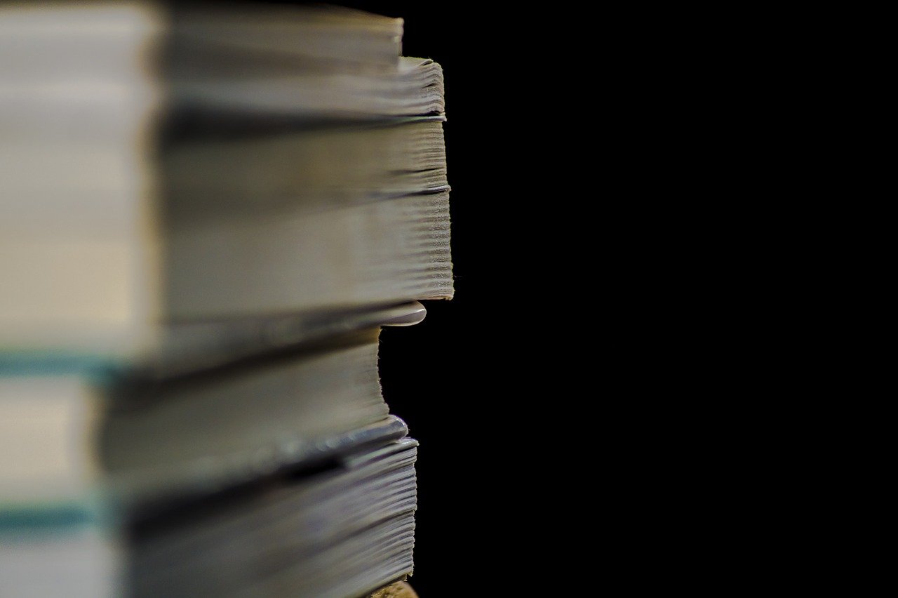 A Bunch Of Books Wallpapers - Wallpaper Cave