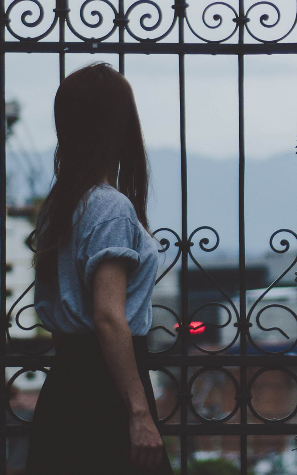 Girl Waiting Wallpapers - Wallpaper Cave