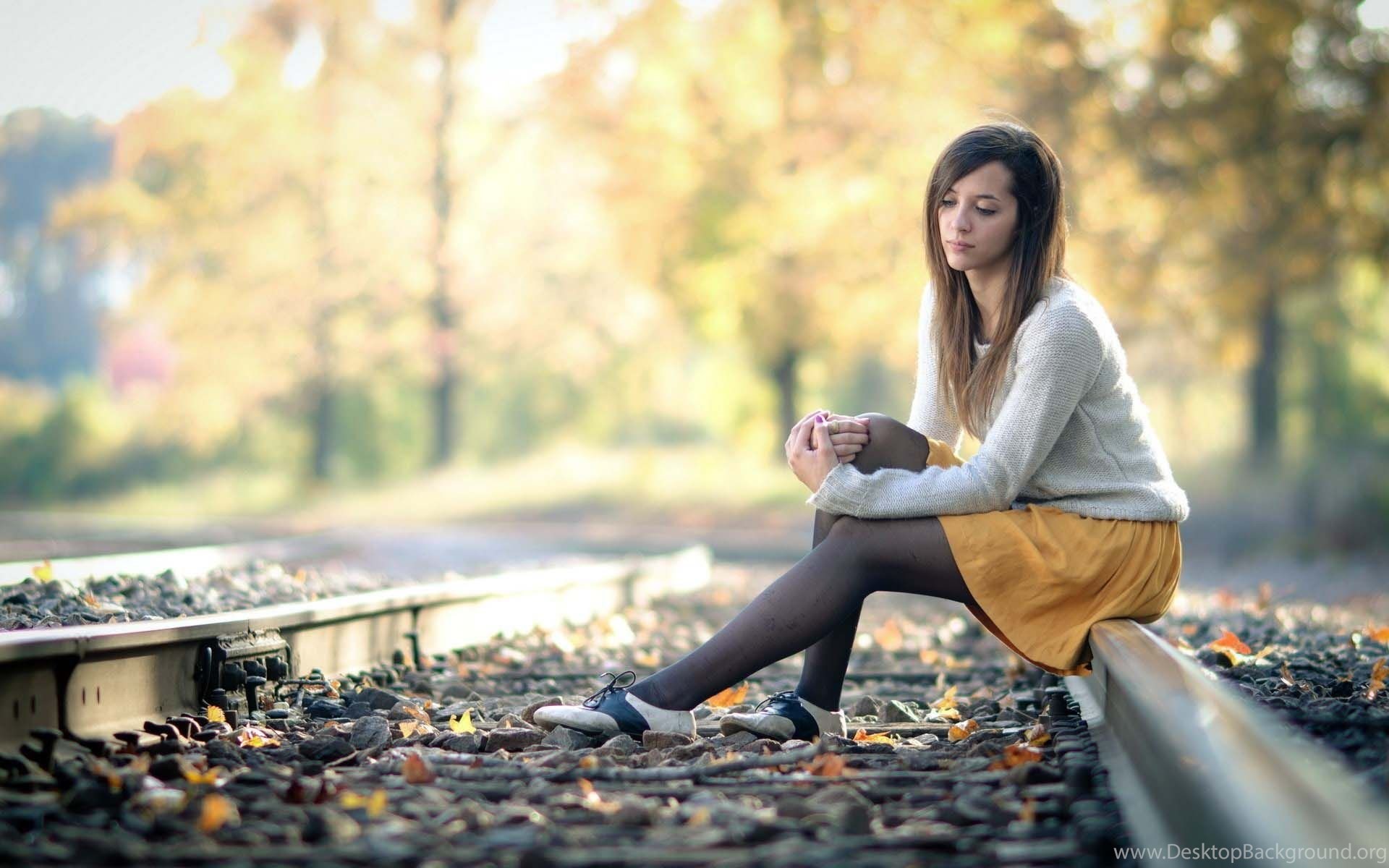 Girl Waiting Wallpapers - Wallpaper Cave